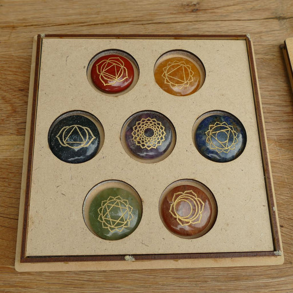 7 Chakra Round Stone Set – Healing Crystals Engraved Chakra Symbols ...